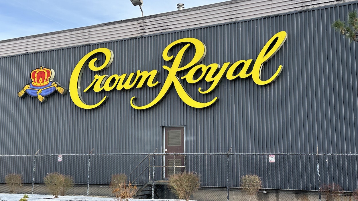Le tiers des travailleurs de l’usine de Crown Royal en Ontario déjà ...