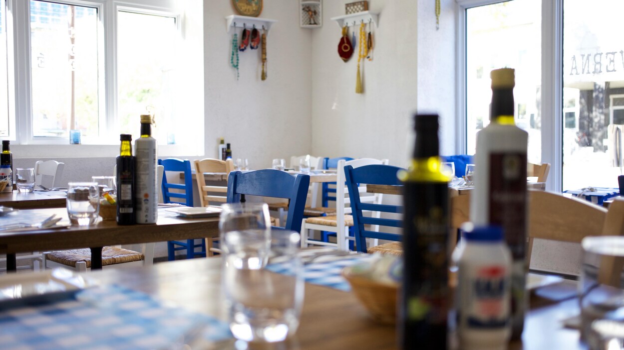 Une taverna typique des petits villages grecs | Radio-Canada.ca