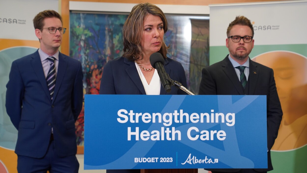 Danielle Smith veut créer un climat plus compétitif dans le système de ...