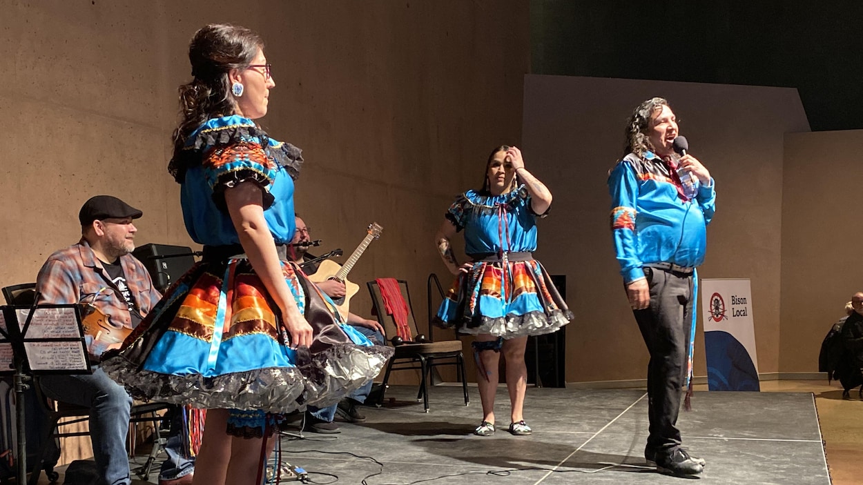 Les Métis du Manitoba se réunissent pour célébrer leur culture | Radio ...