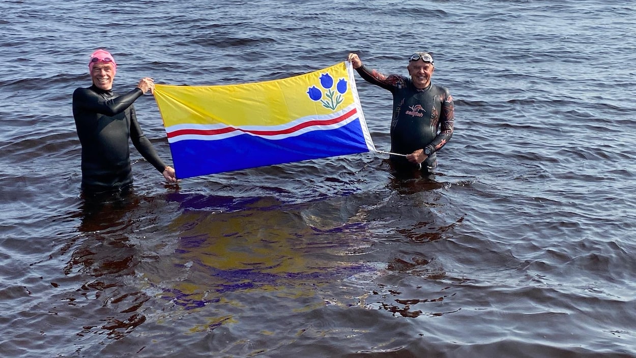 L’ex-député et maire Denis Trottier a affronté le lac Saint-Jean à la ...