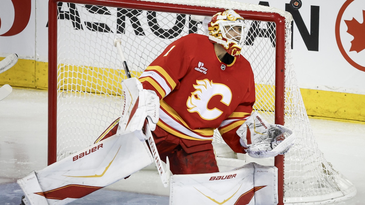 Le gardien Devin Cooley prolonge son contrat avec les Flames | Radio-Canada