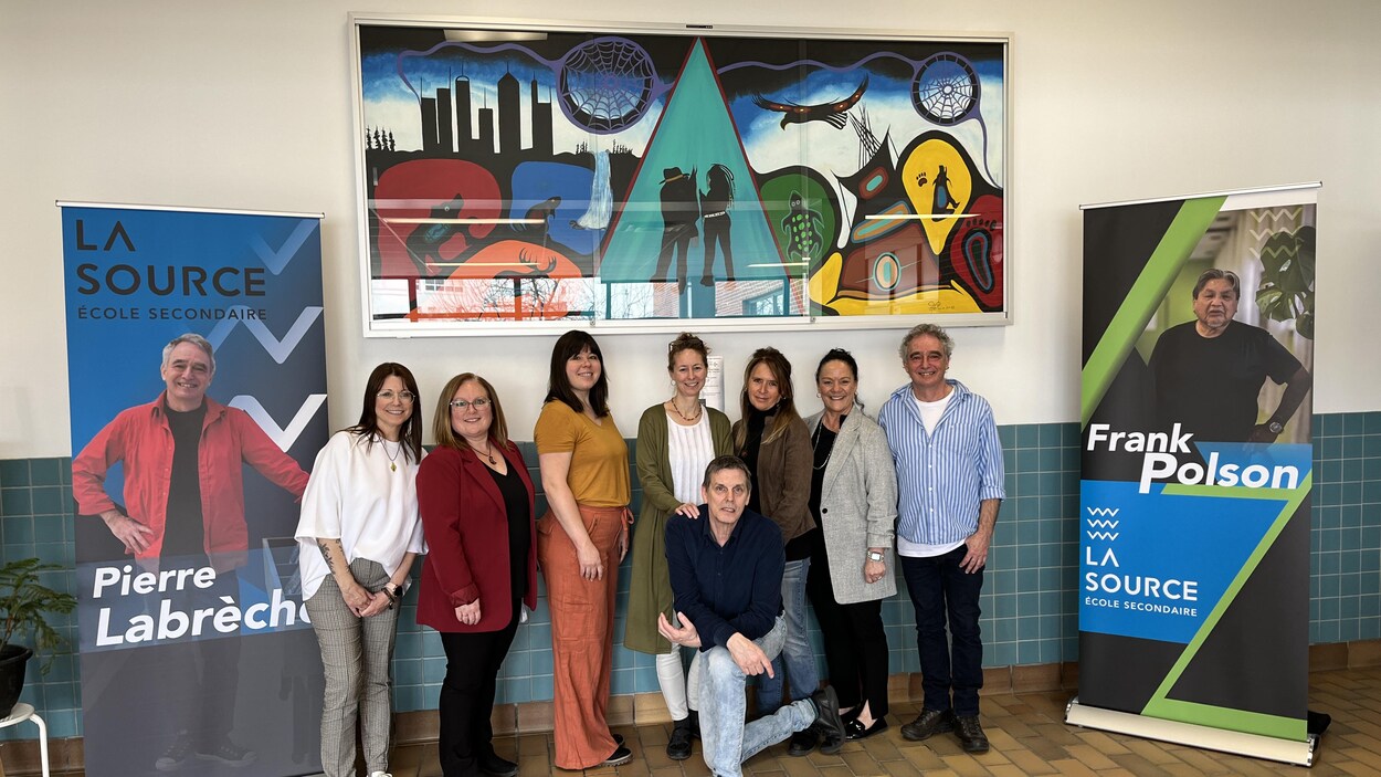Une œuvre de Frank Polson dévoilée à l’école La Source de Rouyn-Noranda | Radio-Canada