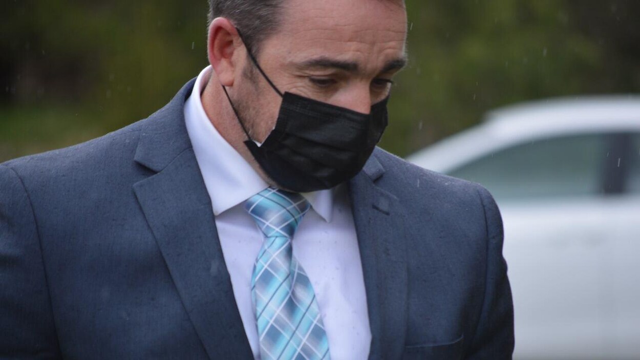 Doug Snelgrove n’est plus policier au sein de la Force constabulaire ...