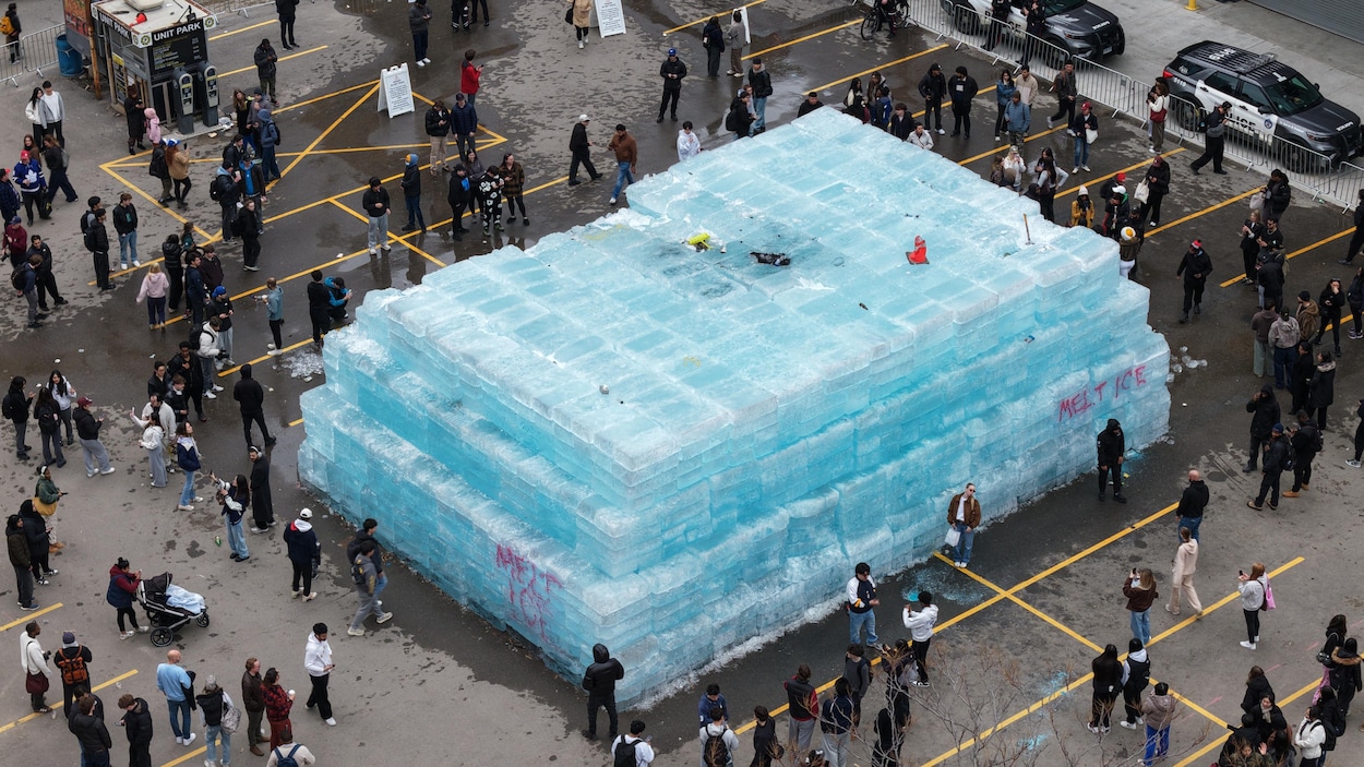 Sortie de l’album Iceman de Drake : le 15 mai selon une note trouvée ...