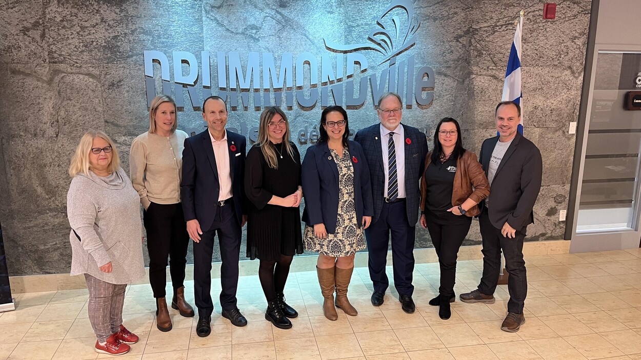 Drummondville souhaite promouvoir davantage le français | Radio-Canada
