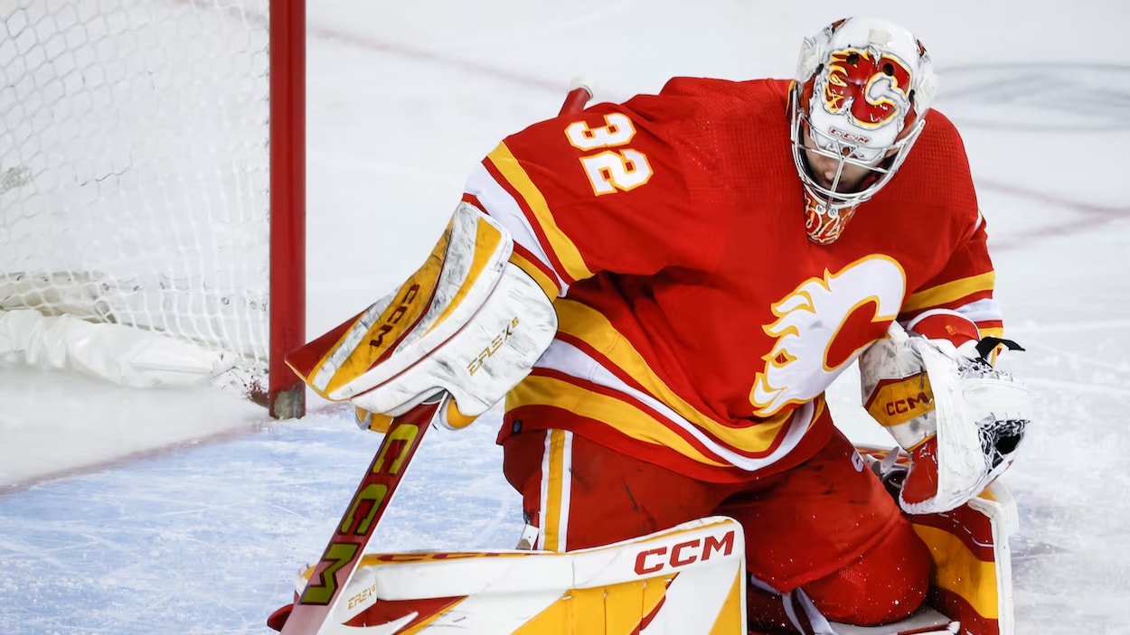 Les Flames de Calgary renouvellent le contrat du gardien de but Dustin ...