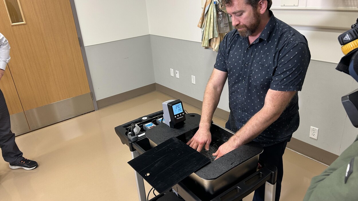 Un appareil prêt à traiter les engelures en moins de 3 minutes | Radio ...