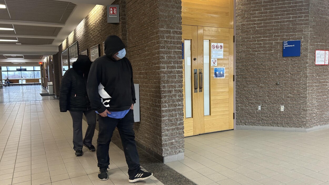 Un responsable d’une garderie se défend d’avoir eu des contacts sexuels ...