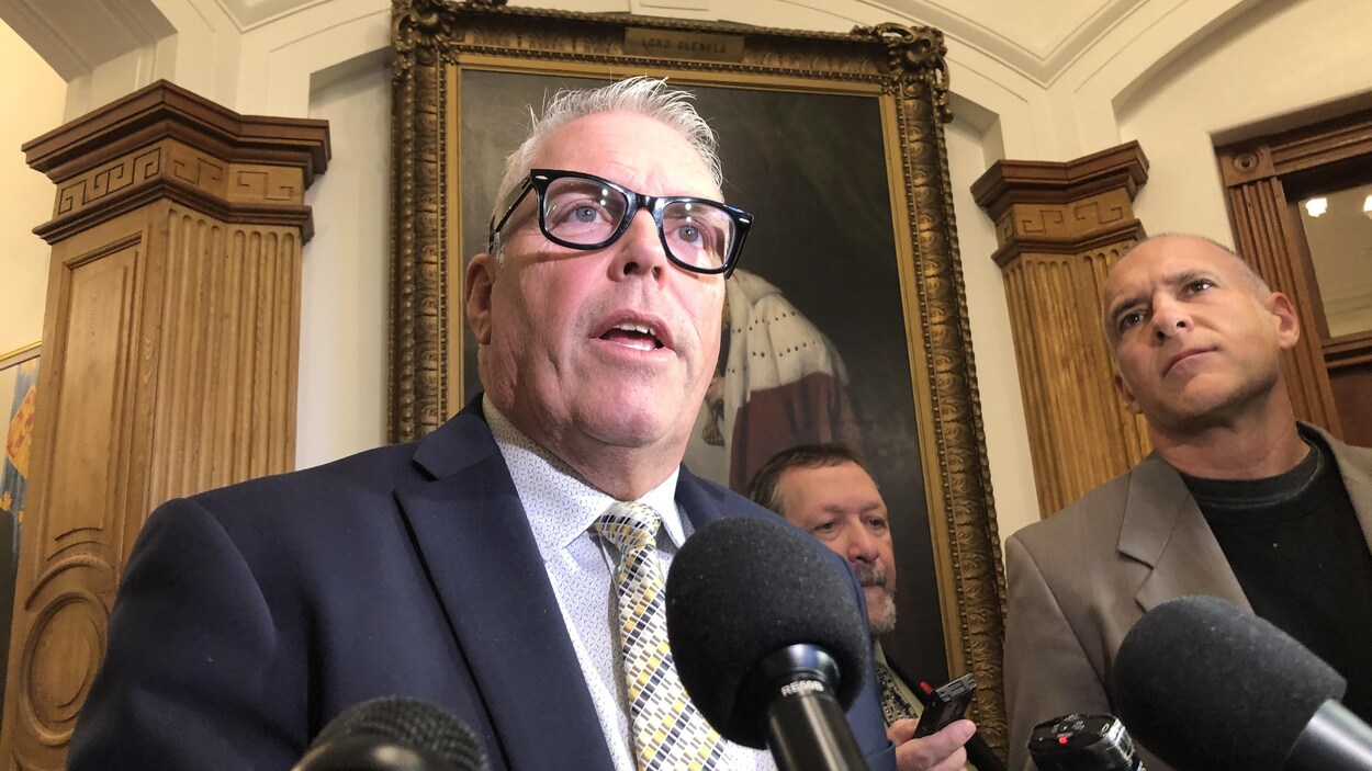 Le Nouveau-Brunswick prévoit un surplus de 774 millions $ | Radio-Canada