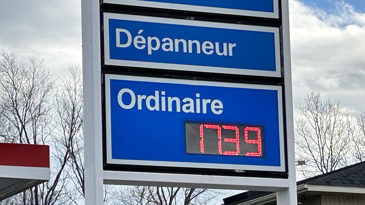 Le rapport sur le prix de l’essence bientôt mis à jour | Radio-Canada
