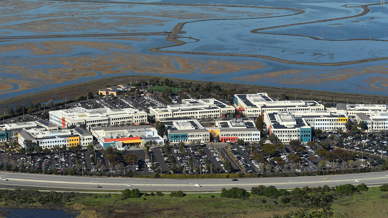 Facebook veut construire 1500 logements dans la Silicon Valley | Radio ...