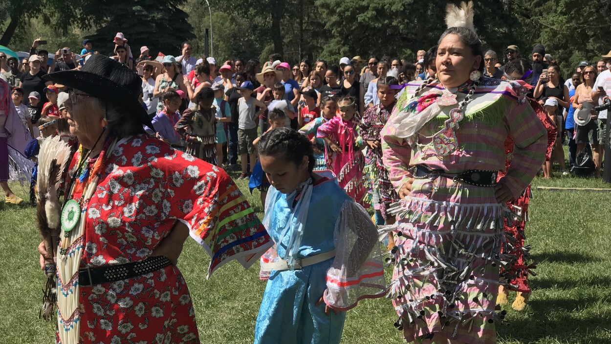 Un partage des cultures au Festival des peuples autochtones à Edmonton ...