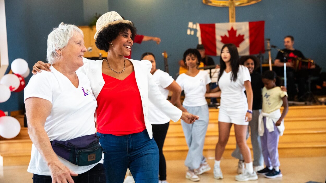 Une tasse de thé pour fêter le Canada et son multiculturalisme | Radio ...