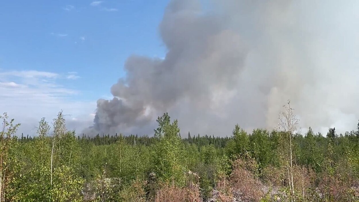 Ordre d’évacuation levé alors que la route 3 est rouverte aux T.N.-O ...
