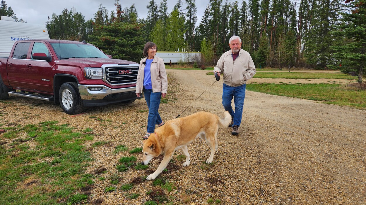 Fuir les feux : des Albertains racontent leur évacuation | Feux en ...