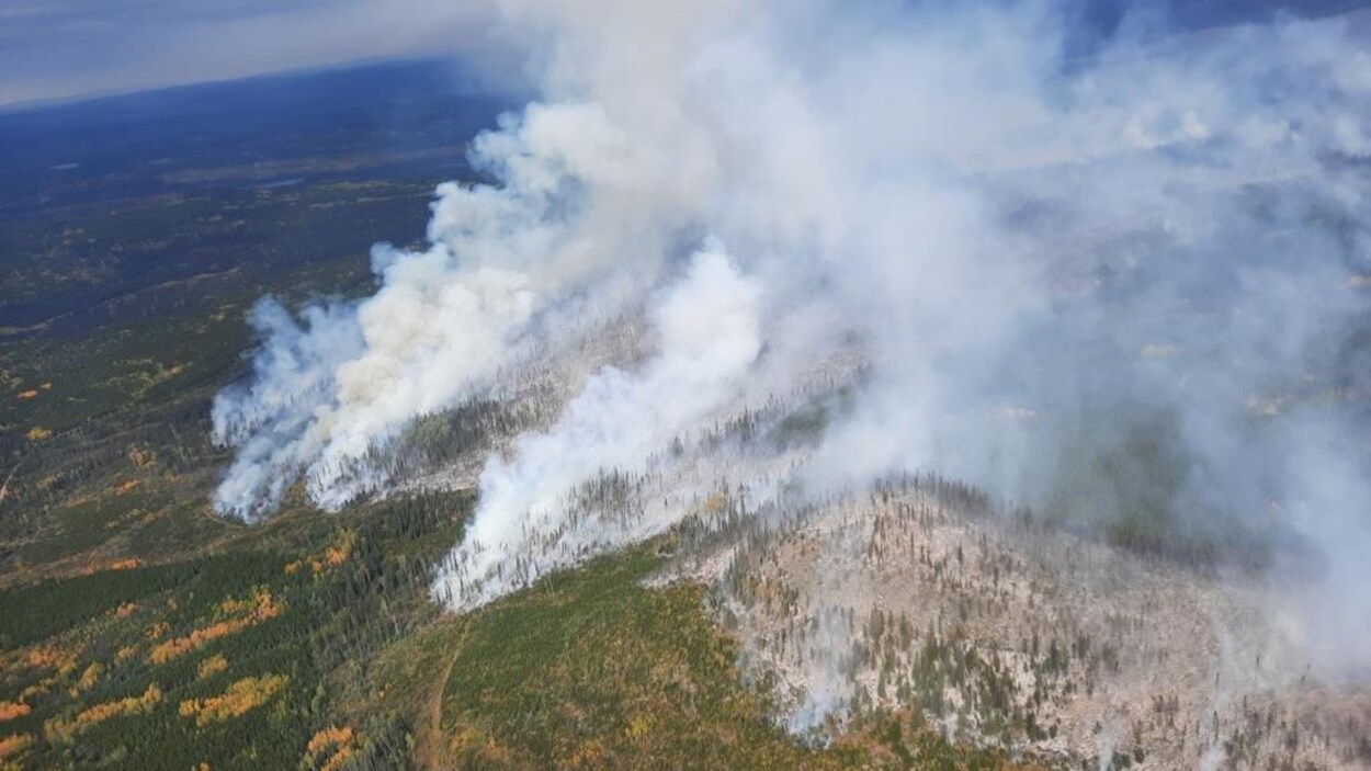 Plus de 100 feux de forêt sont toujours actifs en Colombie-Britannique ...