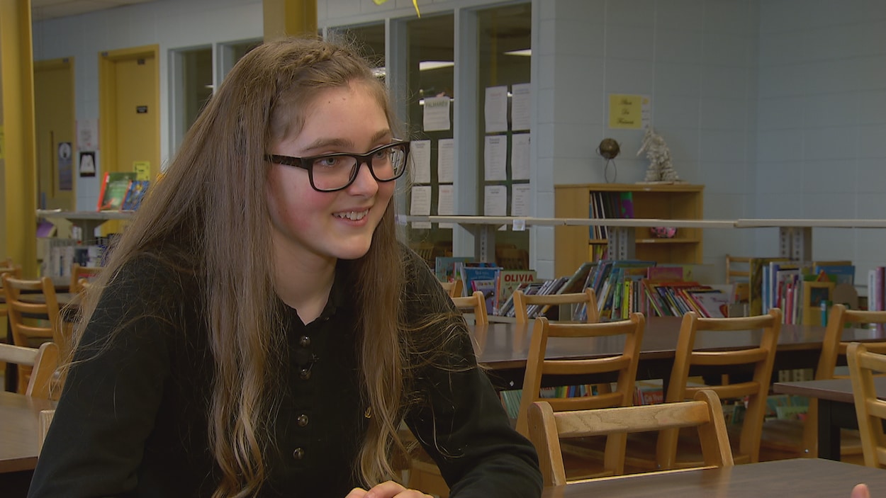 Une auteure de Saint-Apollinaire lance son premier roman à 14 ans ...