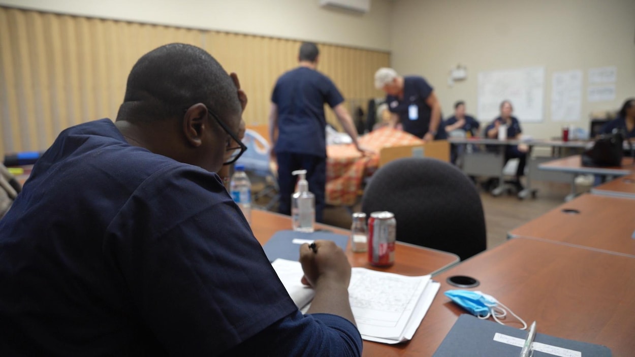 Apprendre le métier de préposé aux bénéficiaires à la Résidence ...