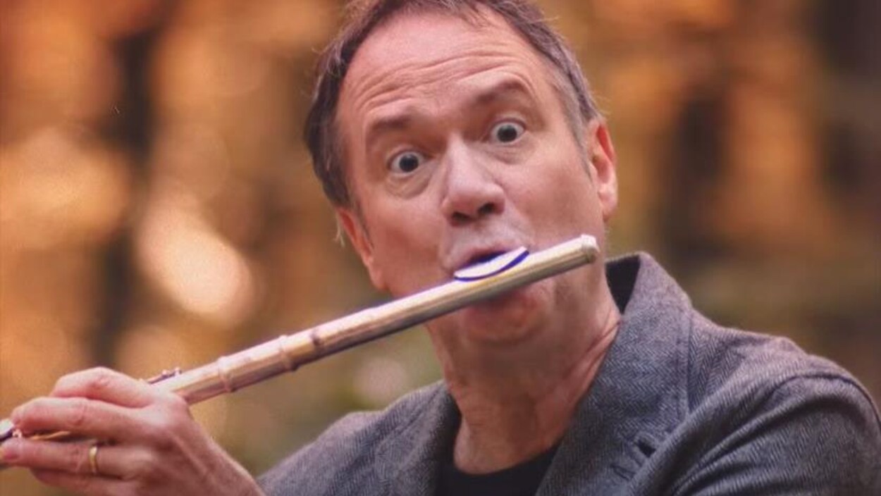 François Pérusse sortira L'album du peuple tome 11 le 24 novembre ...