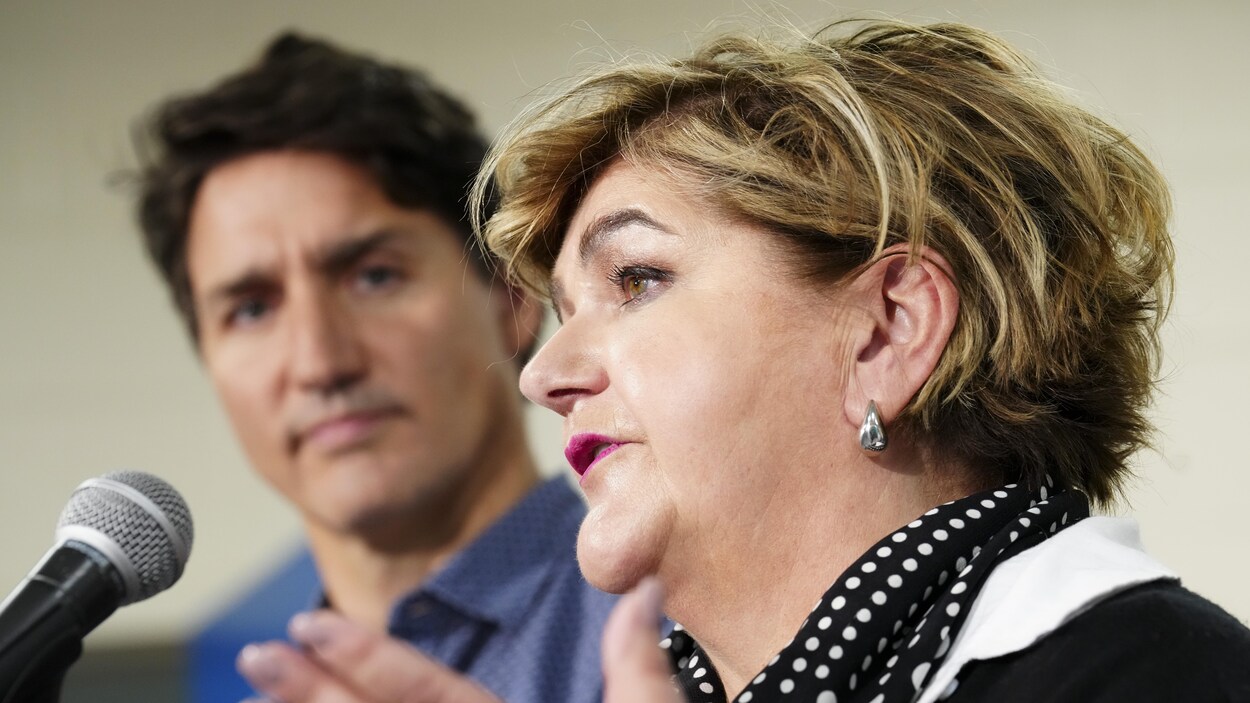 Au tour des députées libérales Gudie Hutchings et Yvonne Jones de tirer ...