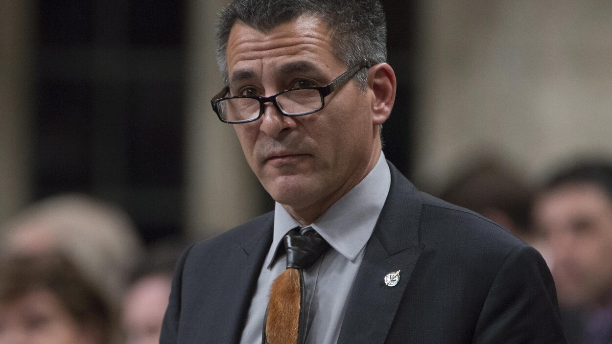 L'ex-ministre libéral Hunter Tootoo quitte la vie politique | ICI Radio ...