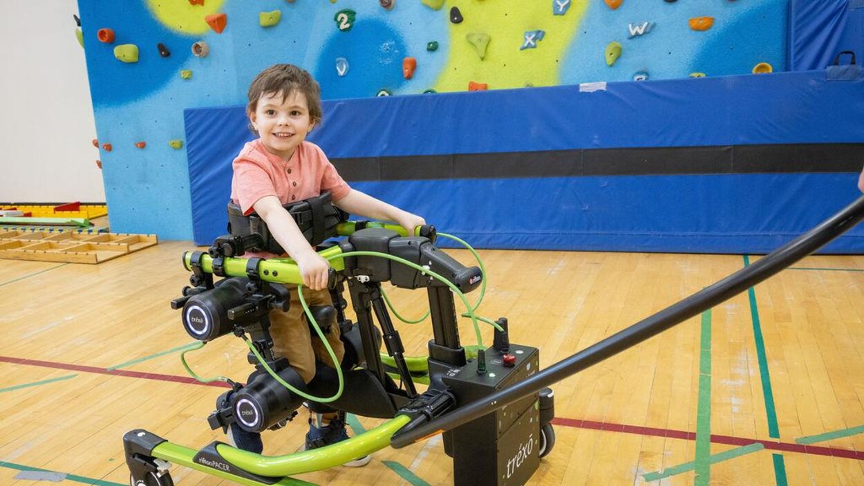 Une nouvelle marchette robotisée pour enfants | Info | Radio-Canada