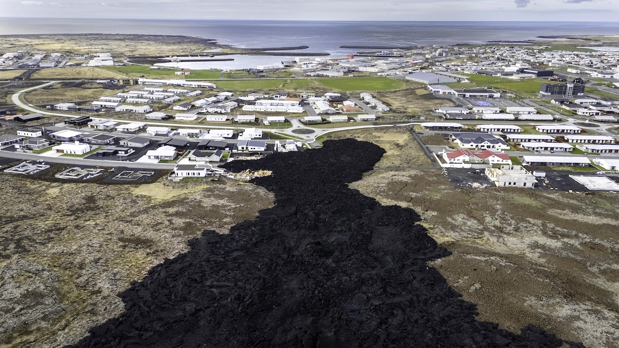 Islande : nouvelle éruption volcanique sur la péninsule de Reykjanes | Radio-Canada