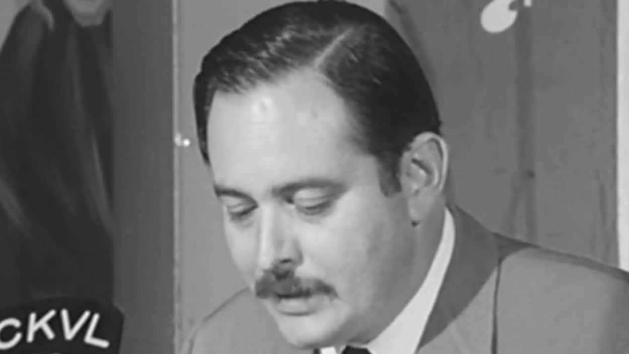 En 1969, Jacques Parizeau devient souverainiste | Radio-Canada