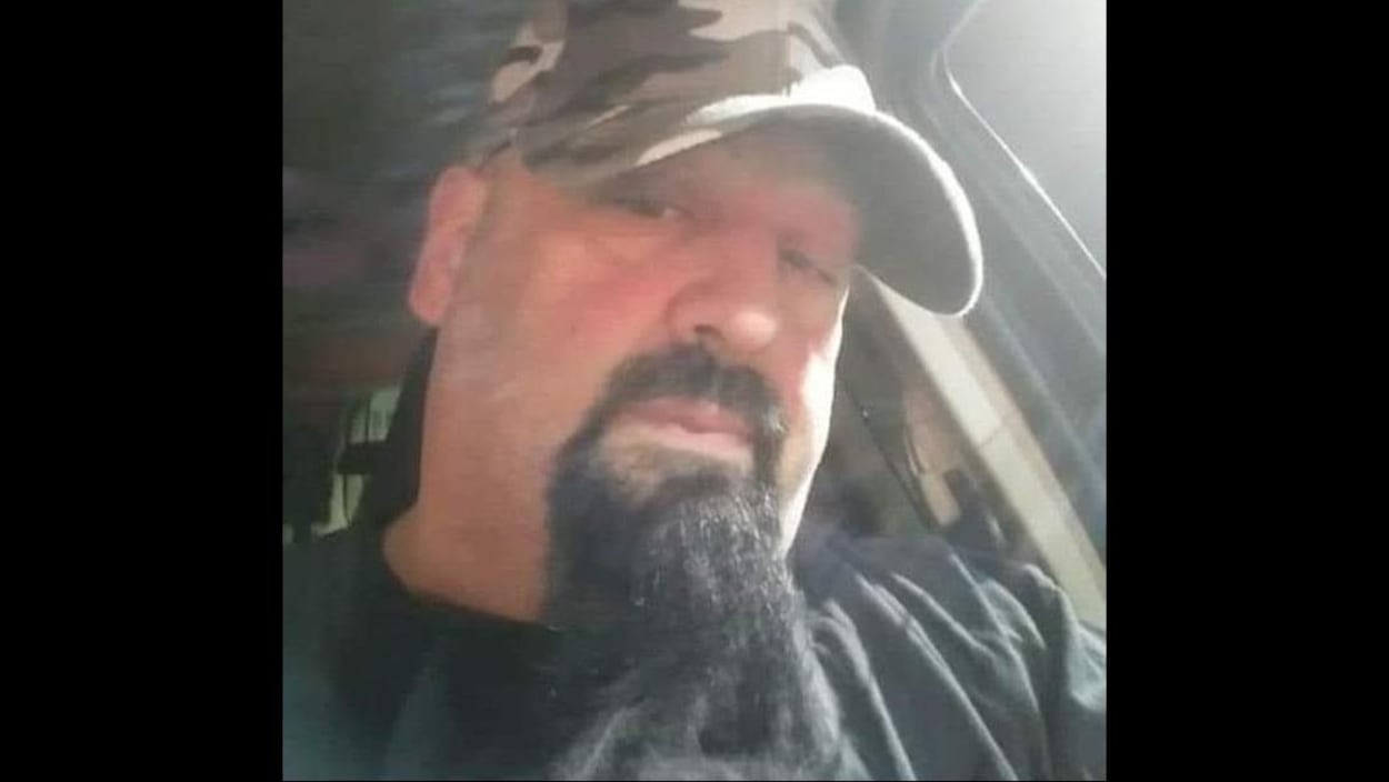 James Testa témoigne lors de son procès | Radio-Canada