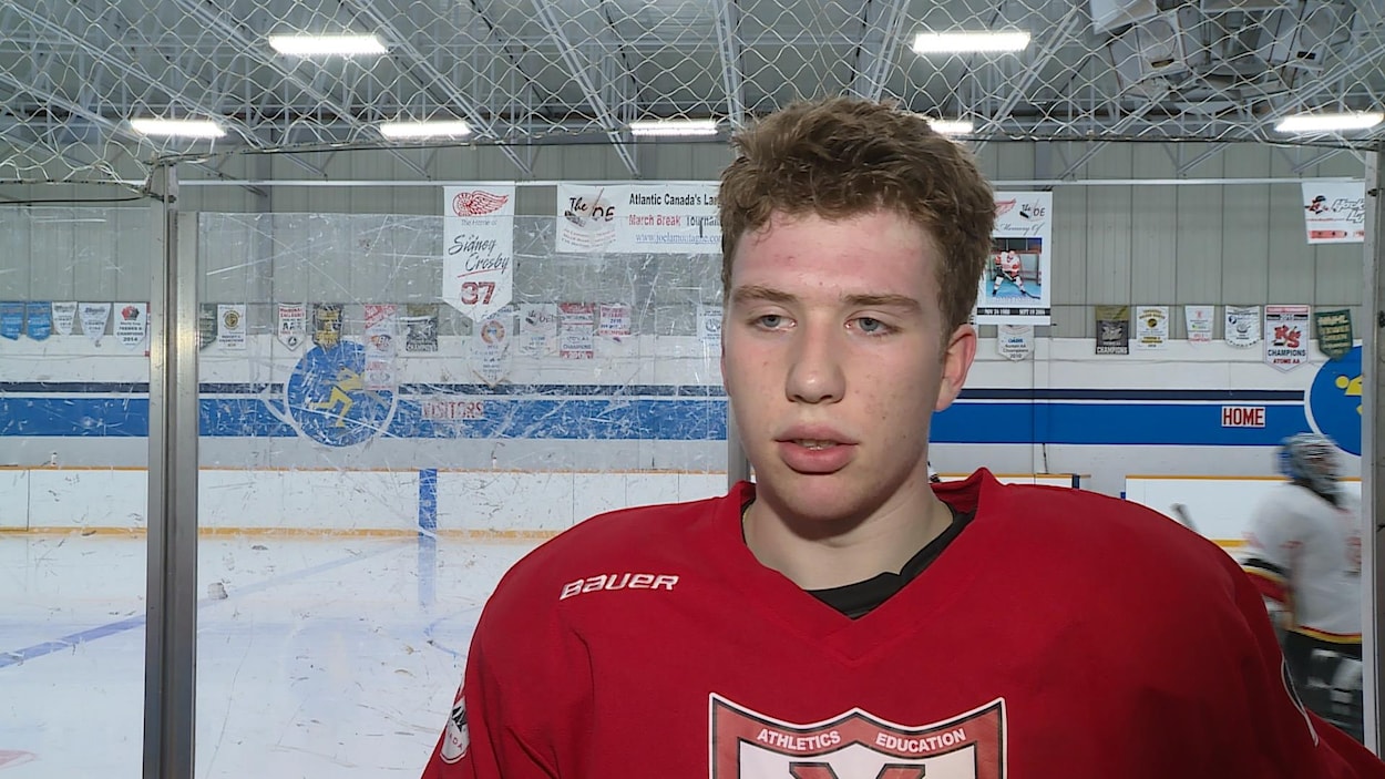 McIsaac et les Mooseheads d'Halifax en visite à Baie-Comeau | Radio ...