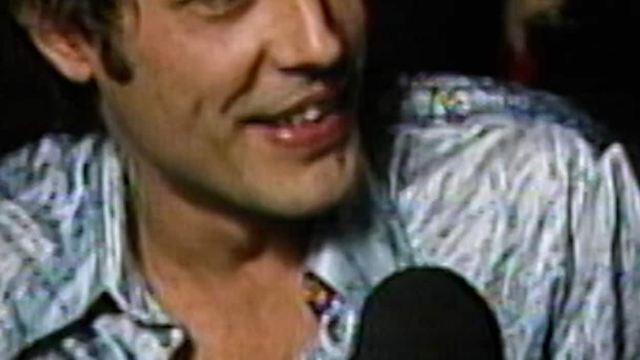 Jean Leloup : Lancement « Le Dôme » en 1996 | En bref | Radio-Canada