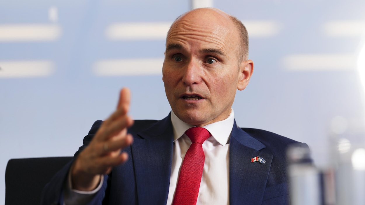 Duclos veut un pont à Gatineau, mais pas à Québec | Radio-Canada