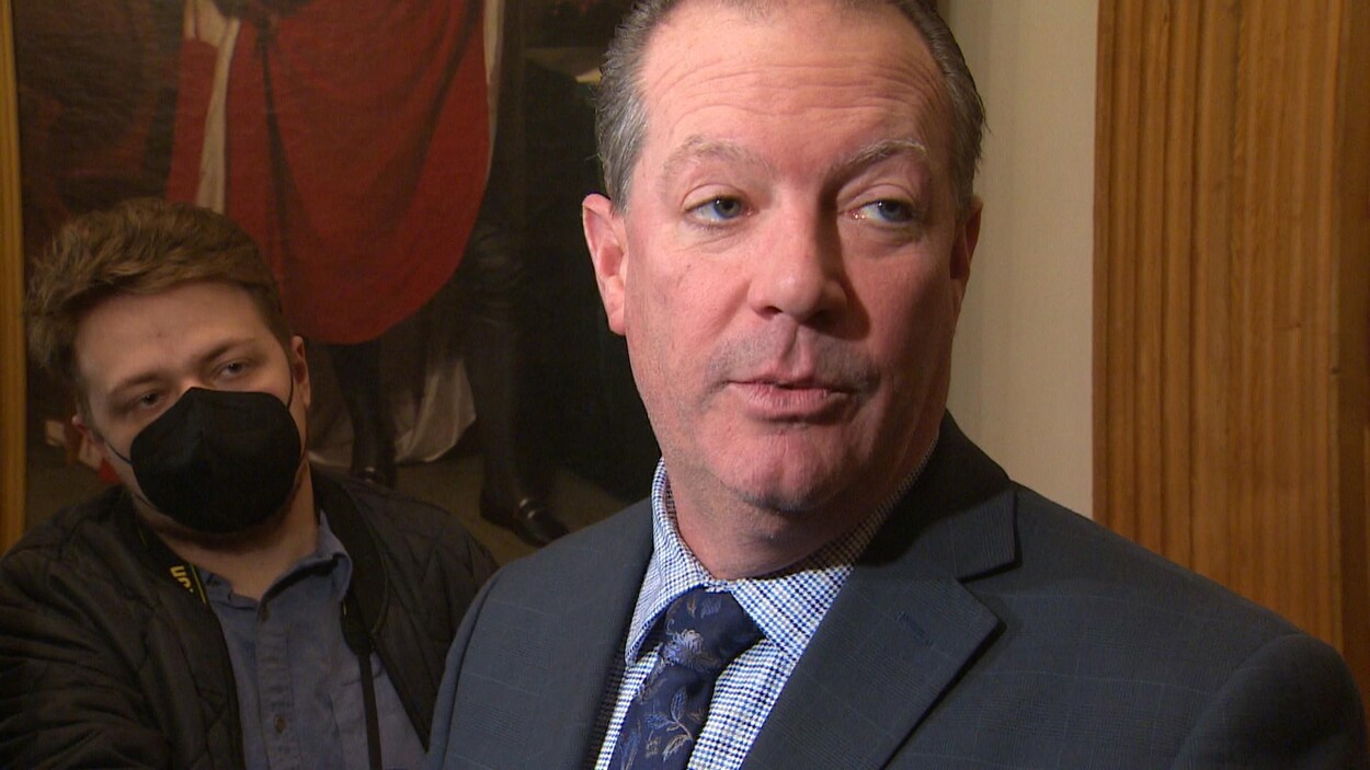 L’ancien ministre conservateur Jeff Carr annonce qu’il quitte la ...