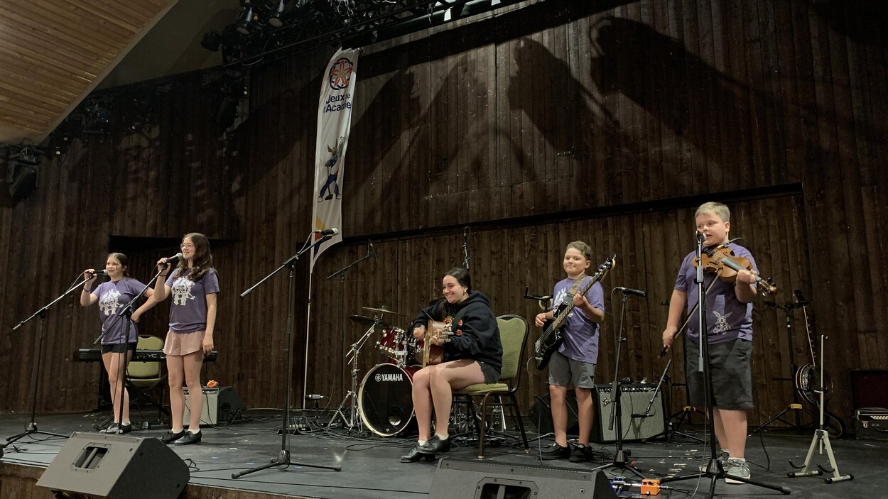 Découvrez les participants de « La voix des groupes » | Radio-Canada