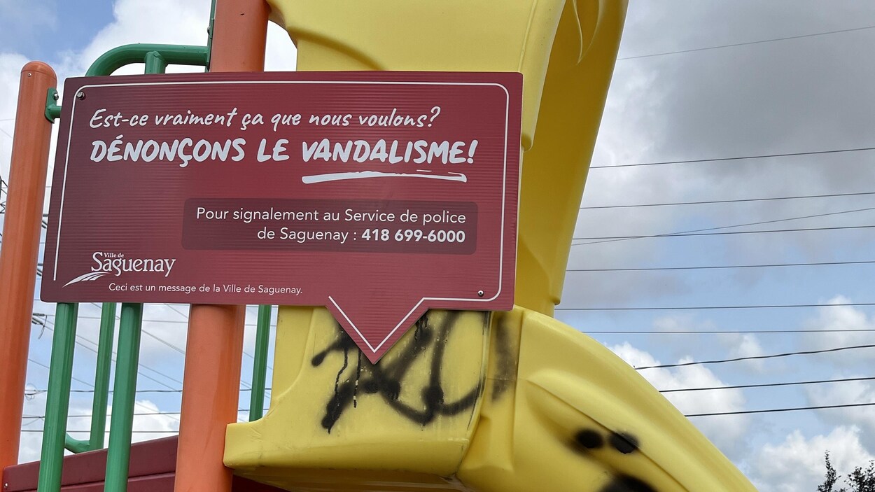 Une campagne au ton direct pour dénoncer le vandalisme à Saguenay | Radio-Canada