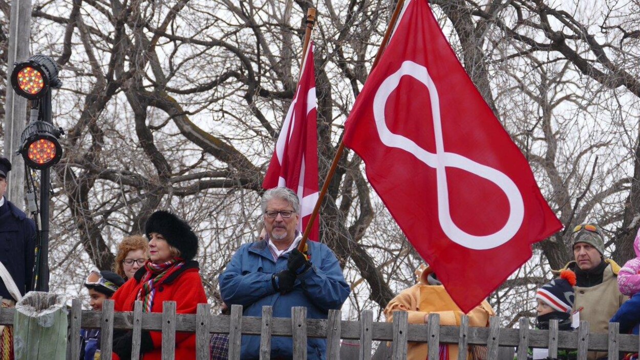 Louis Riel célébré sous la pluie au Festival du Voyageur | Festival du ...