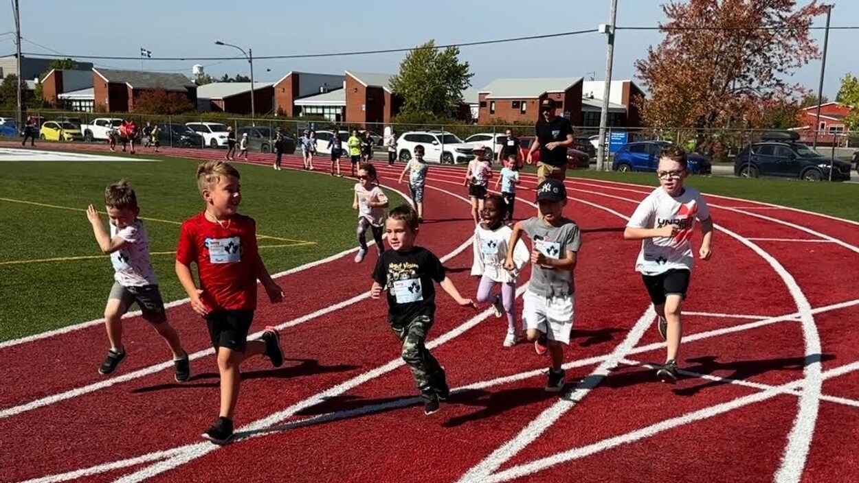 Des élèves de Val-d’Or à la Journée Terry-Fox pour une 15e année ...
