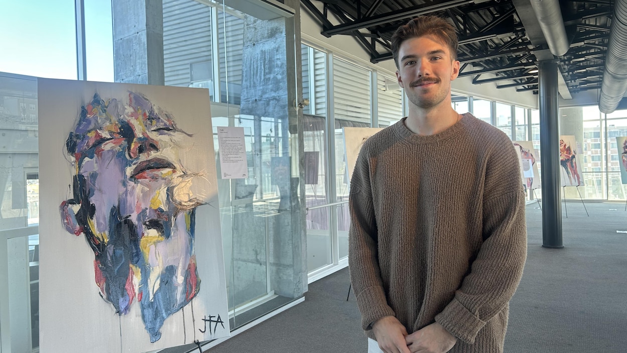 Une série de toiles inspirées du passé de Justin Fournier | Radio-Canada