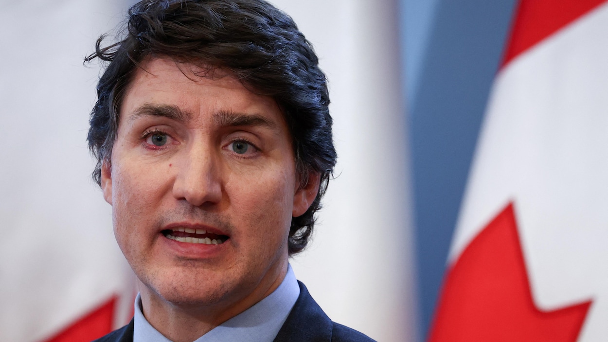 De passage en Pologne, Trudeau défend les niveaux de dépenses en ...