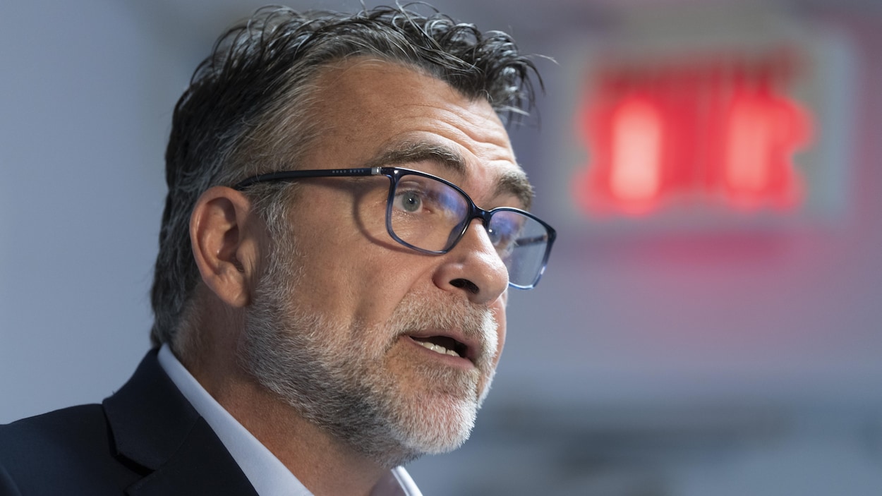 Karl Blackburn ne sera pas candidat à la chefferie du PLQ | Radio-Canada
