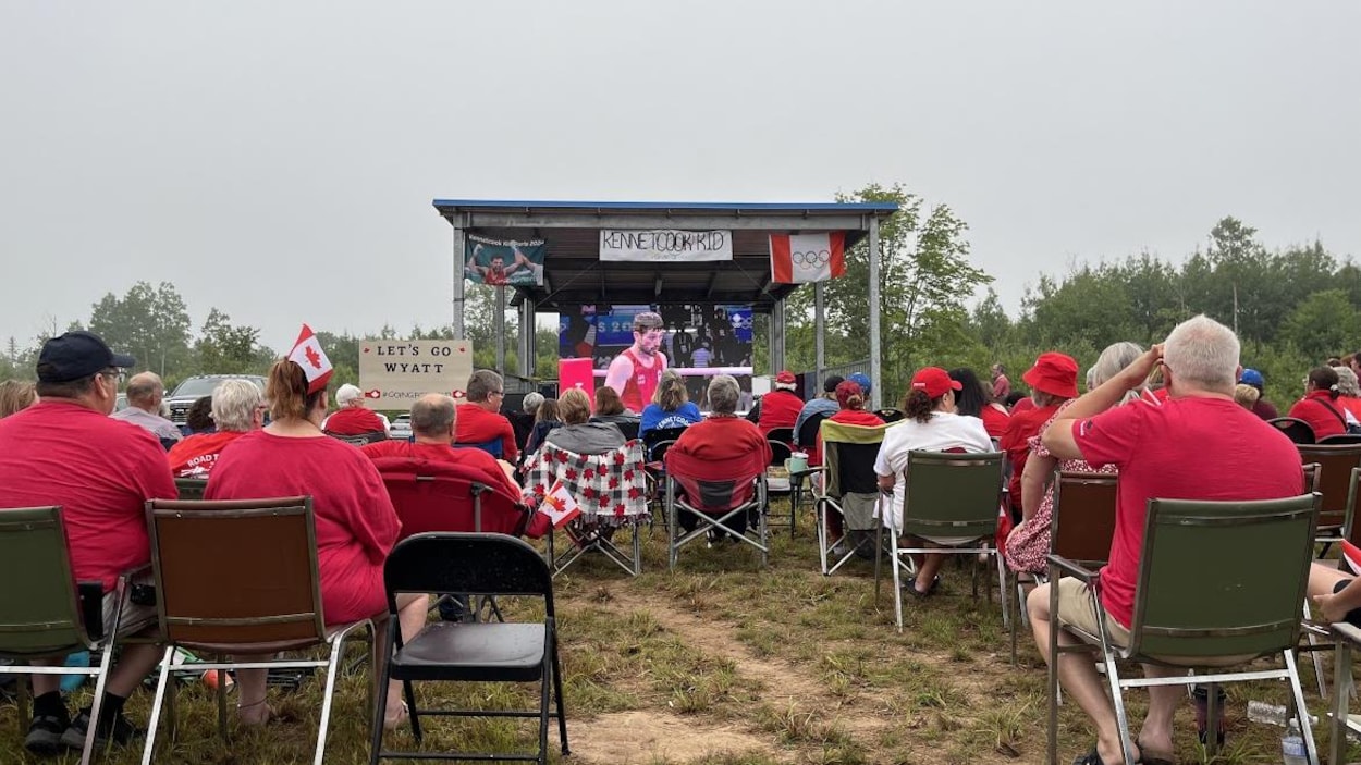 La médaille bronze de Wyatt Sanford, une fierté pour la communauté de ...