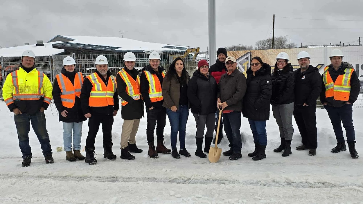 Lac-Simon agrandit son école secondaire avec un nouveau gymnase | Radio ...