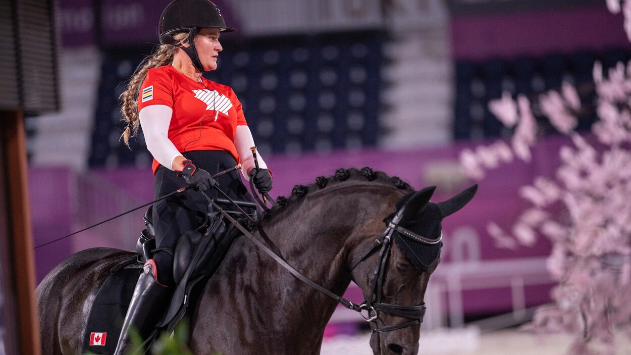 Lauren Barwick termine 6e au concours libre de para-équitation | Radio ...