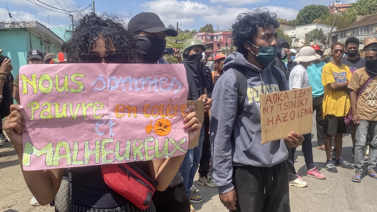 Madagascar's president dissolves government after deadly protests ...