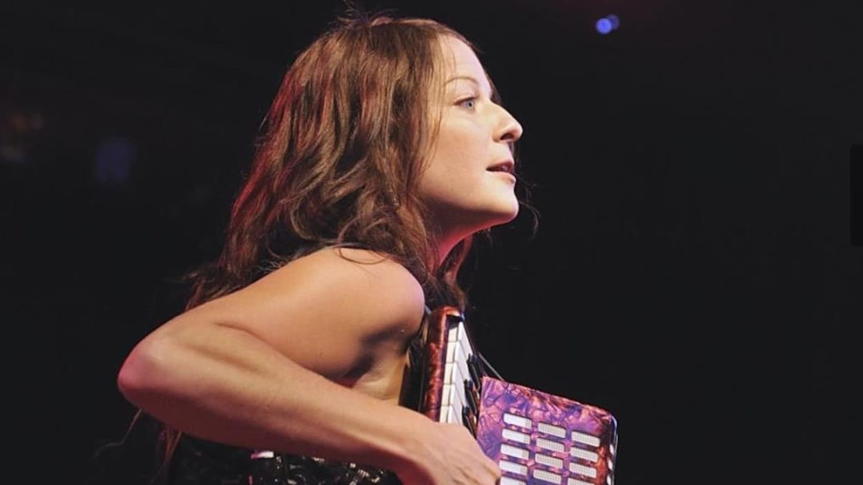 Marie-Annick Lépine, la « maman » des Cowboys Fringants, se confie ...