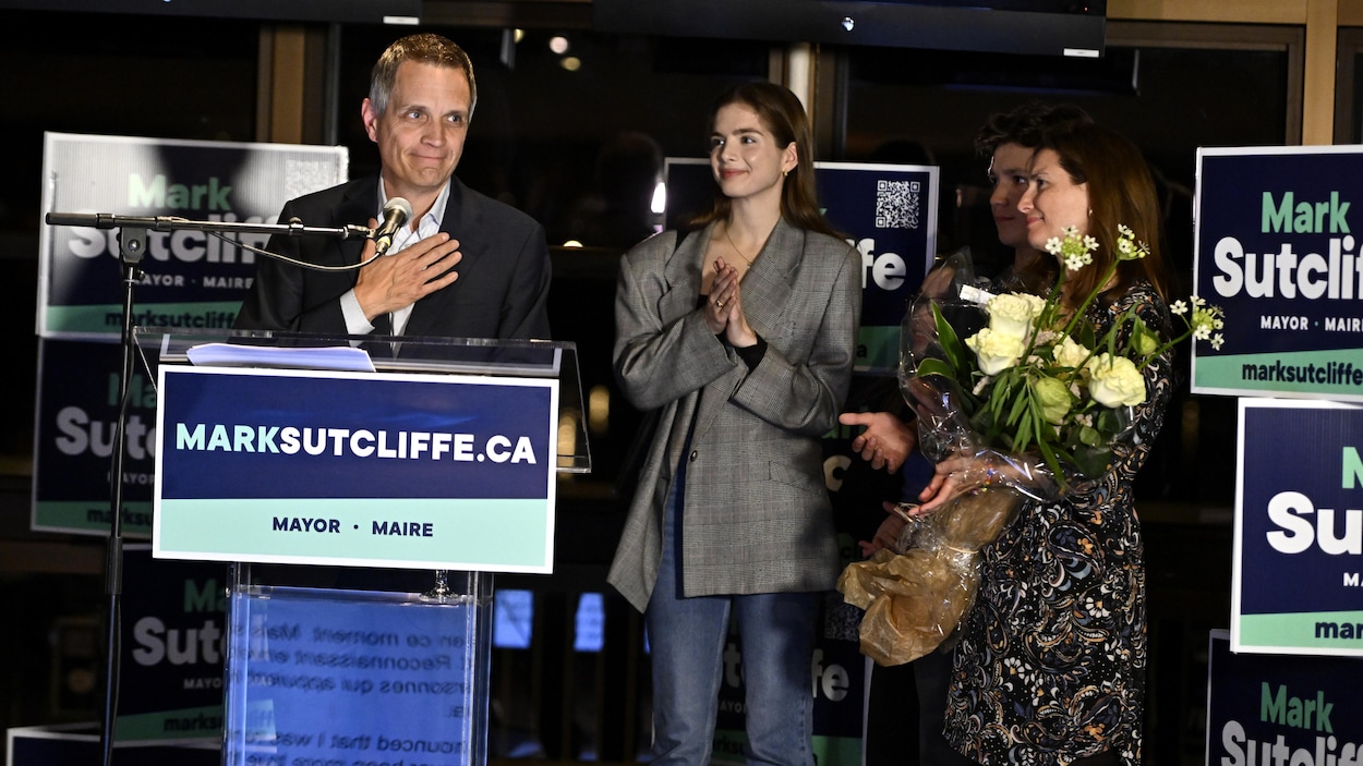 Un an après son élection, l’ACFO Ottawa attend plus de Mark Sutcliffe | Radio-Canada