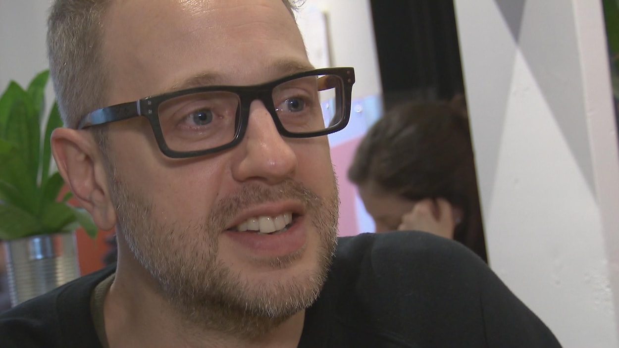 Martin Perizzolo : l’art de rire des choses sérieuses | Radio-Canada.ca