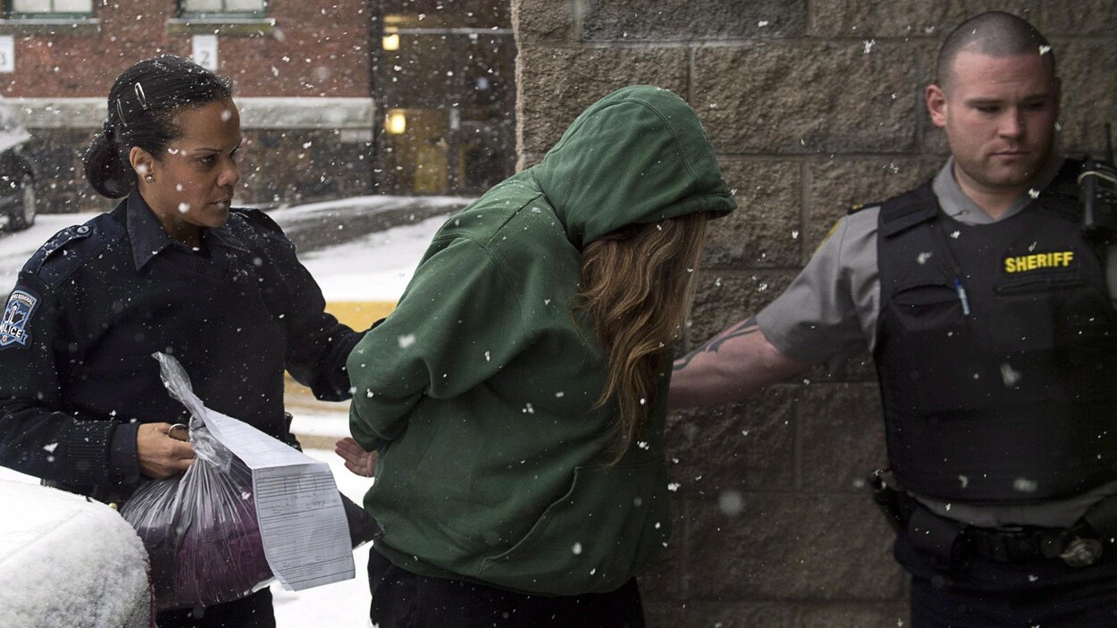 Condamnée à 15 ans pour la mort de son ex, elle ne passera plus qu’une ...