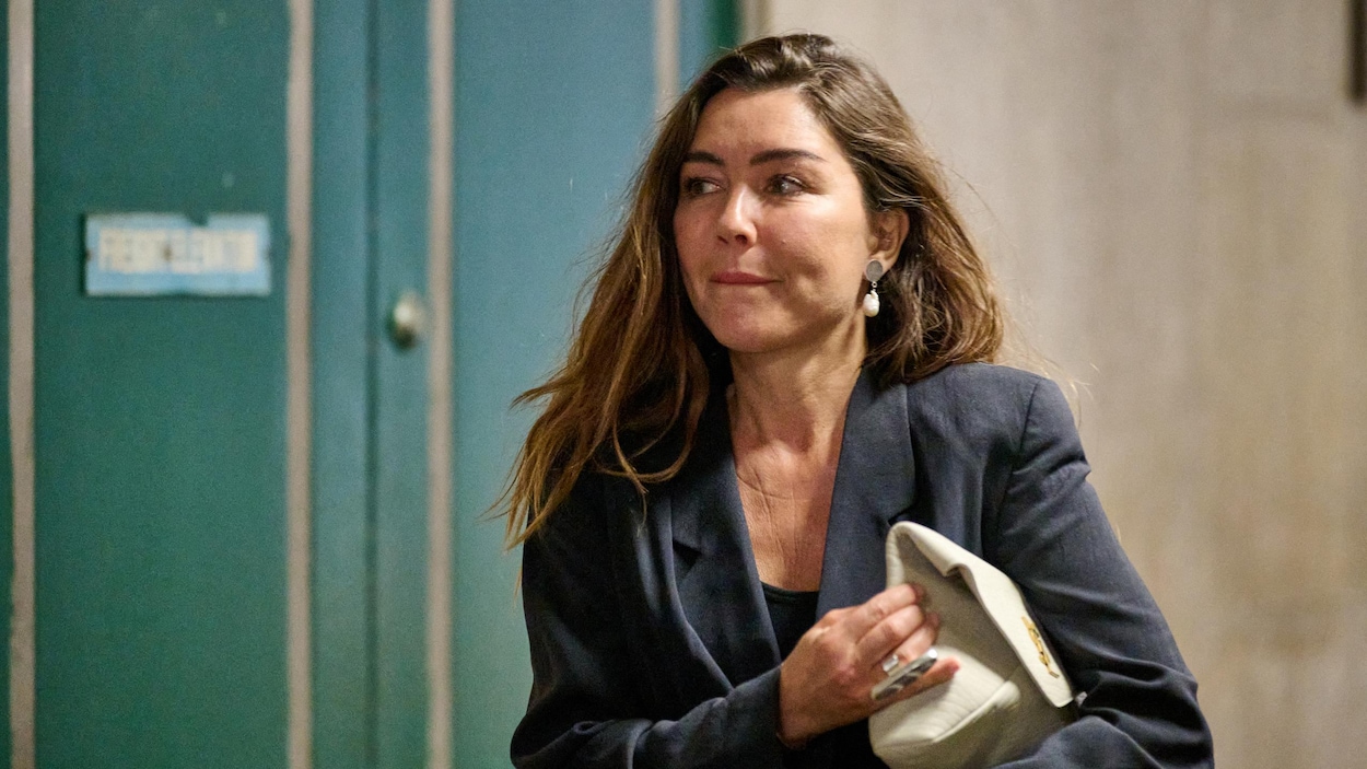 « Je me fais violer » : au procès Weinstein, une accusatrice maintient ...